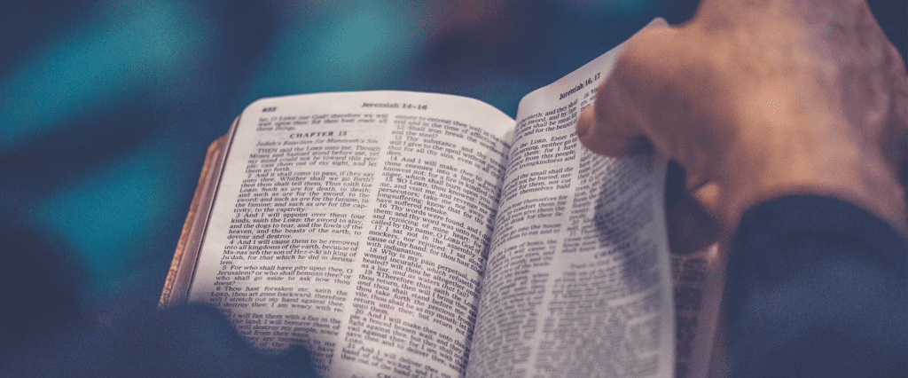 3 Questions to Ask as You Study God’s Word - Leading The Way Canada